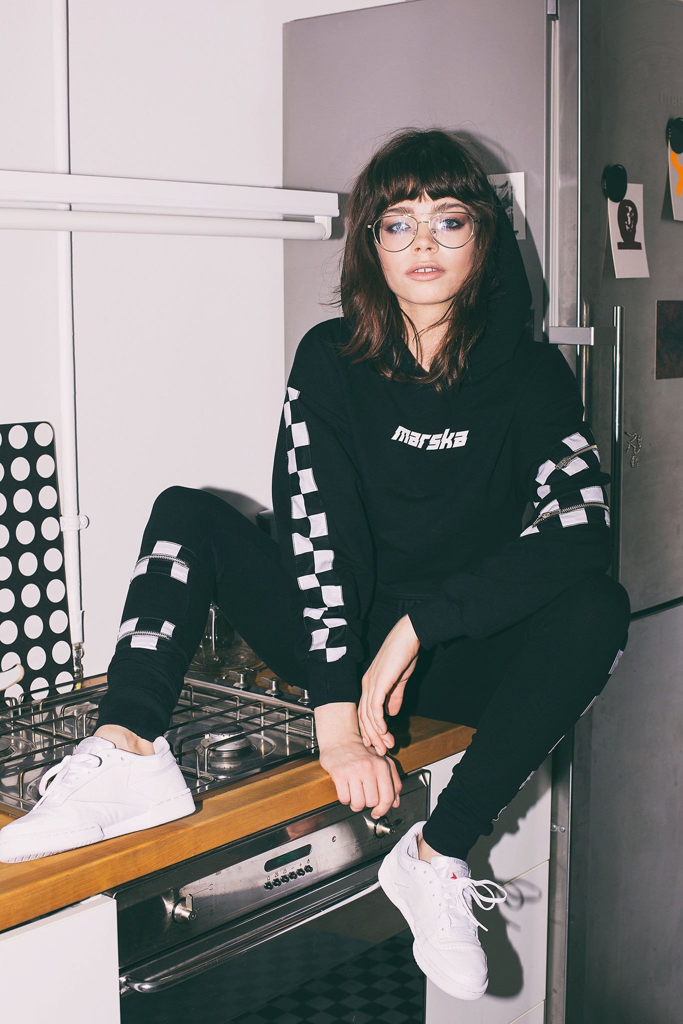 BLACK HOODIE CHECKERBOARD - MARSKA